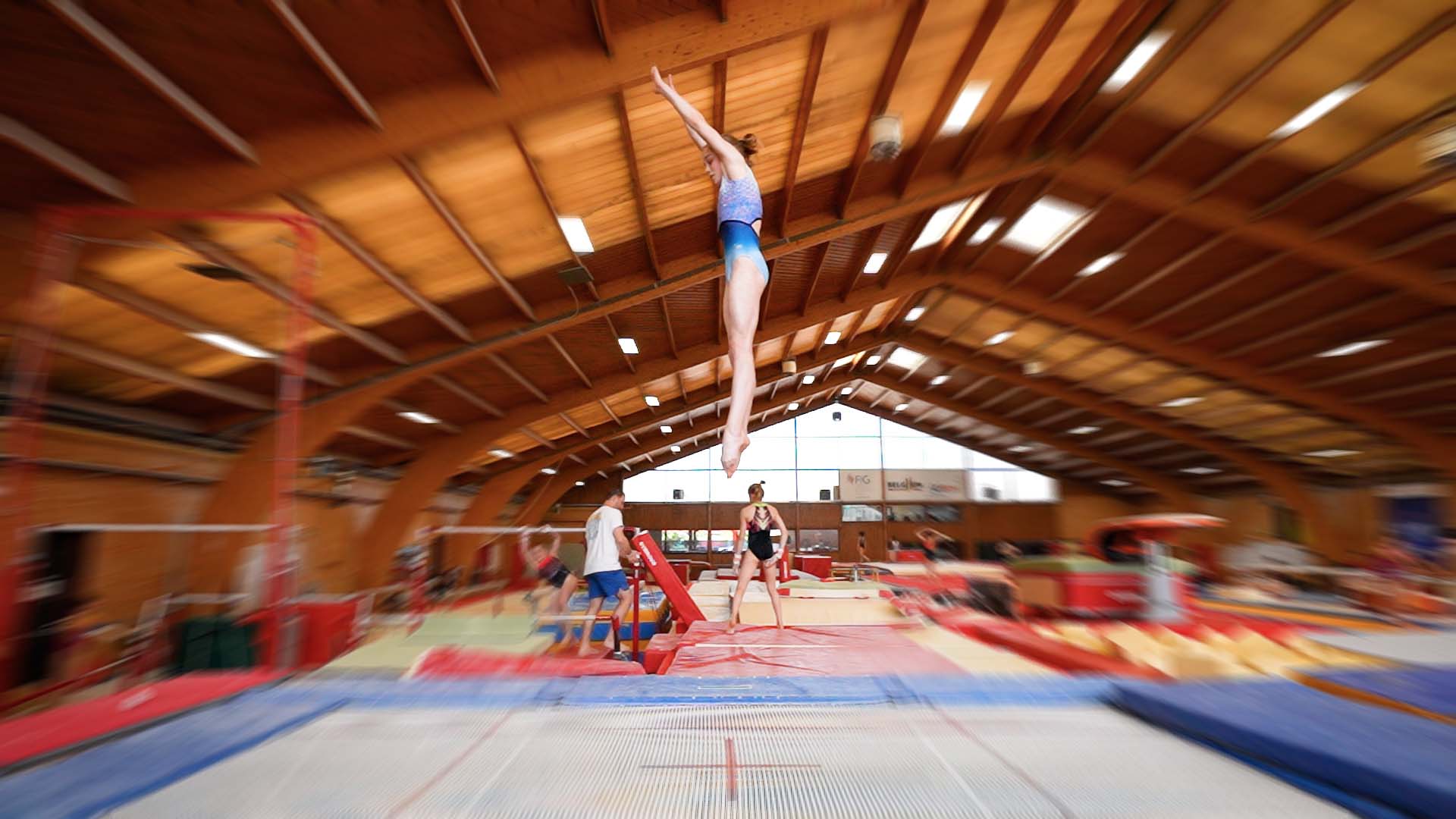 Slow motion videos of the straight jump in the trampoline